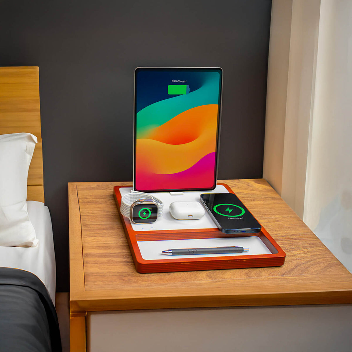 QUAD TRAY White - 4-in-1 MagSafe Oak Wireless Charger with iPad Stand ...